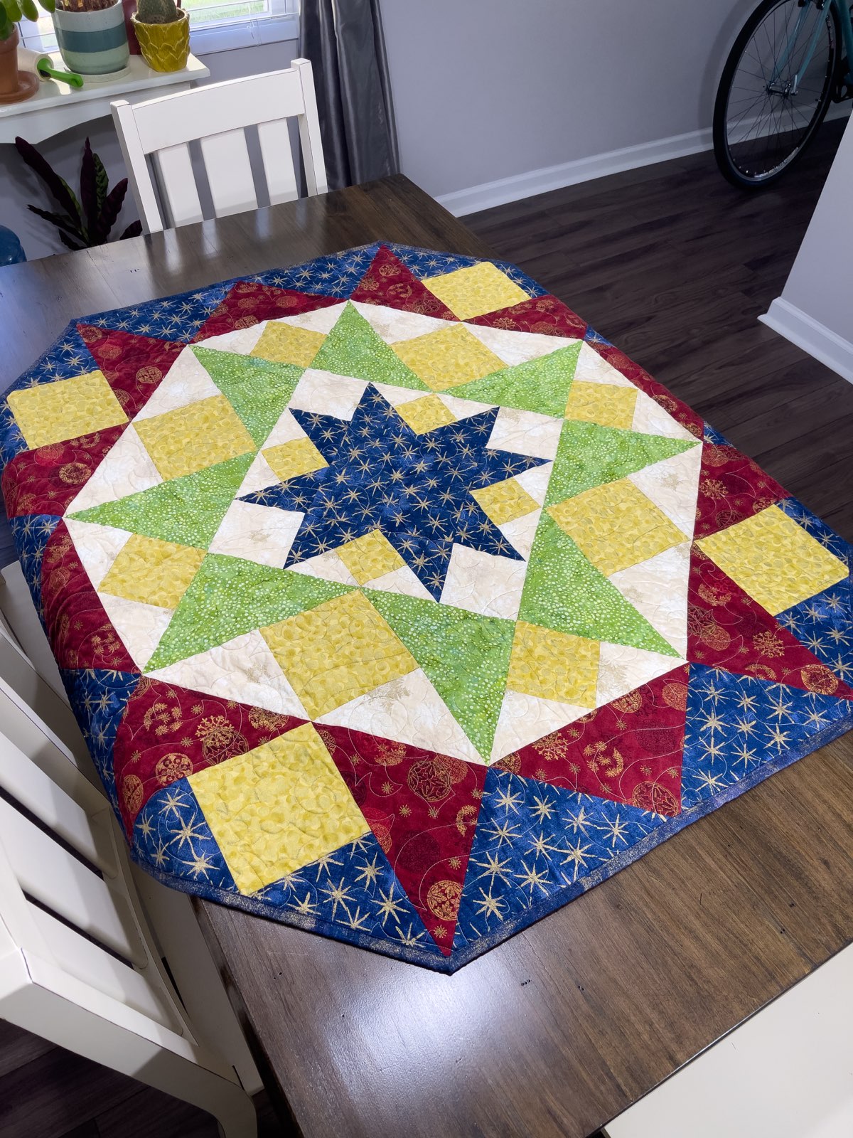 Holiday & Seasonal :: Christmas :: Christmas Star Table Topper