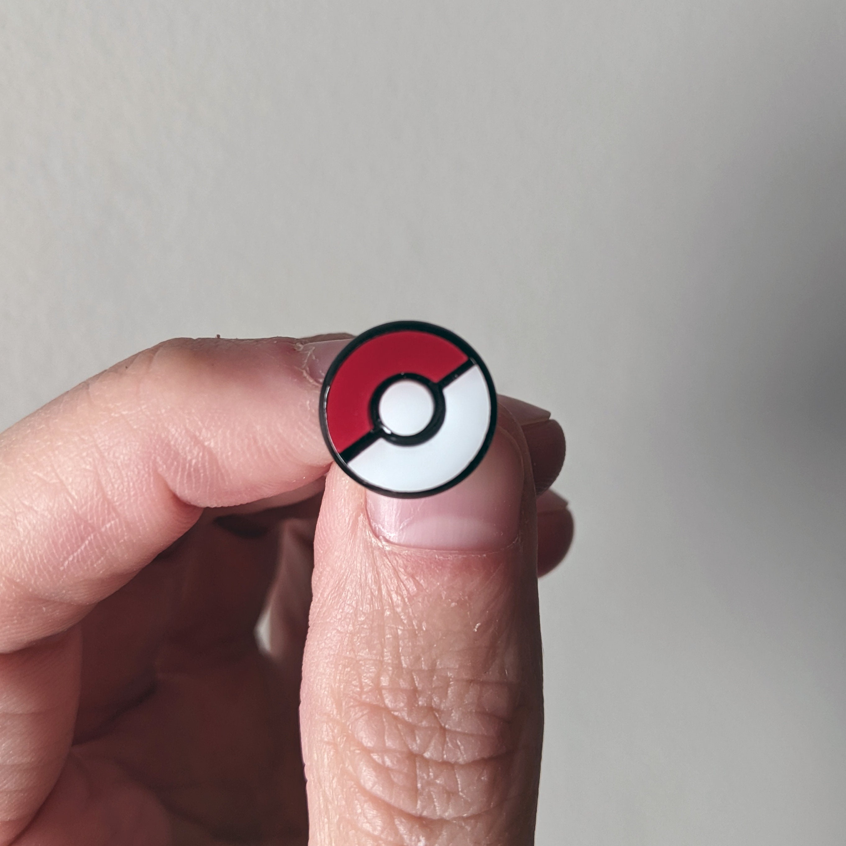 Jewelry :: Earrings :: Poké Ball Earrings (pokeball)