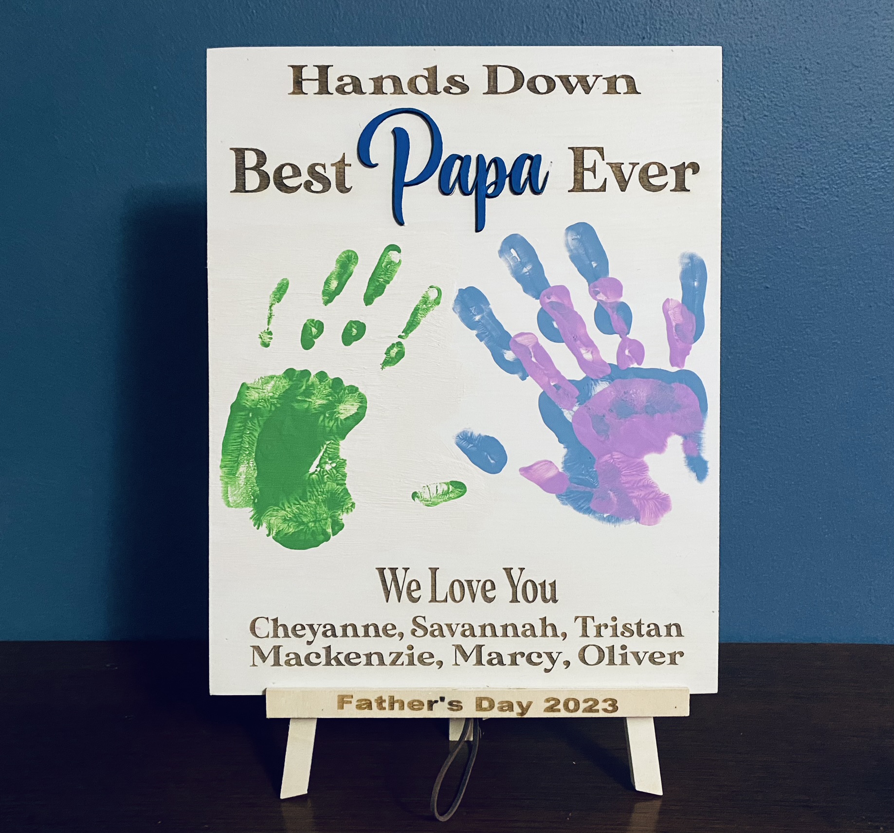 Home & Living :: Home Decor :: Personalized Father's Day Hands Down Sign