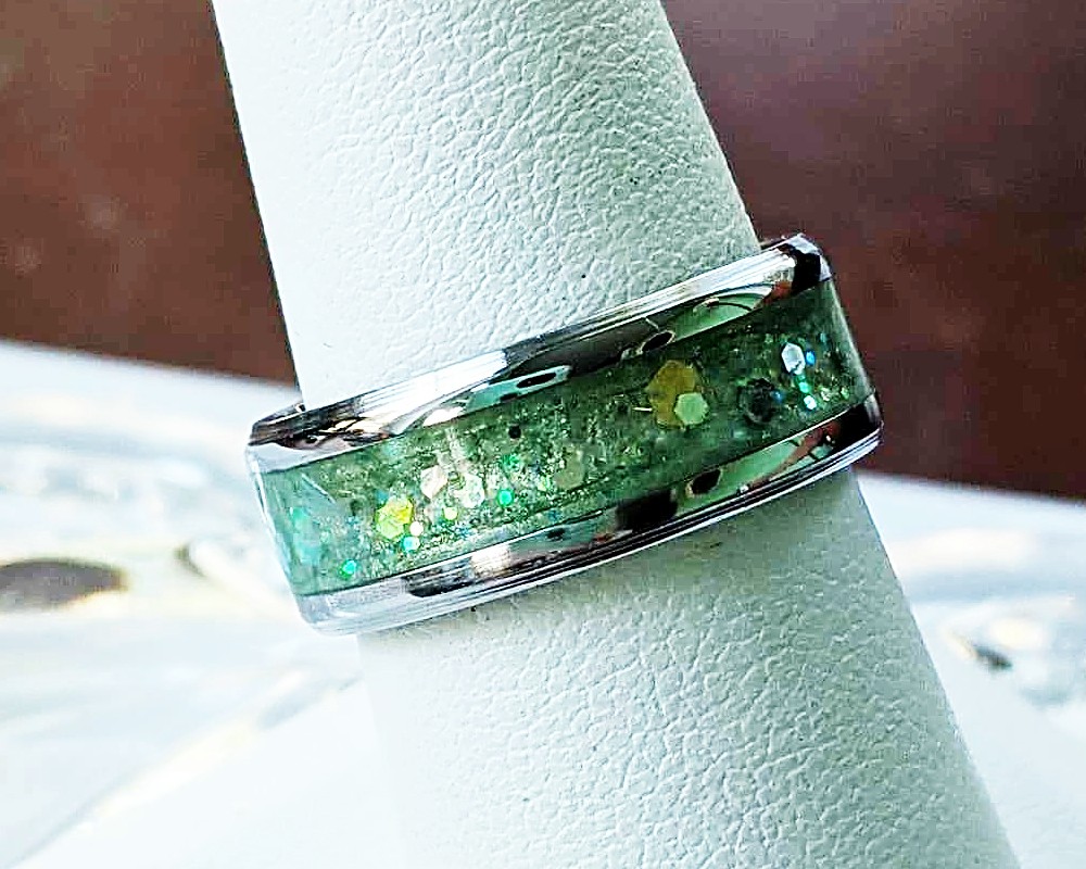 Jewelry :: Rings :: Pistachio Sparkle Green Inlay Ring with Stainless ...