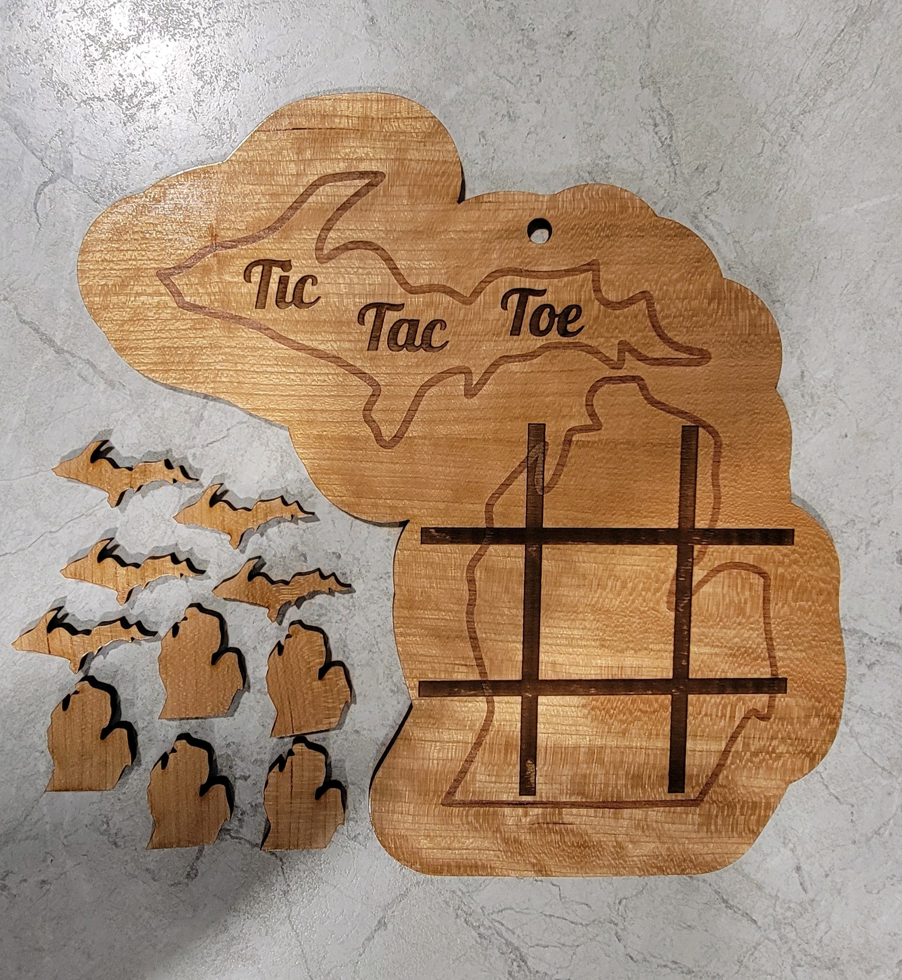 Fun & Games :: Games & Puzzles :: Board Games :: Michigan Tic Tac Toe ...