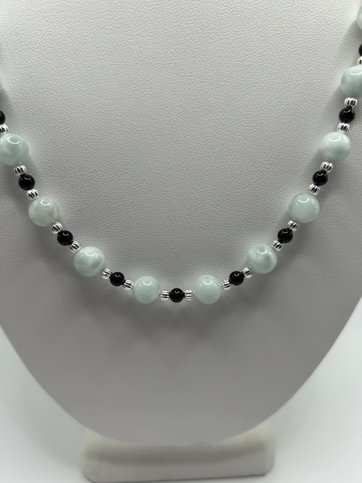 Jewelry :: Necklaces :: Green Pectolite and Black Onyx Necklace Set