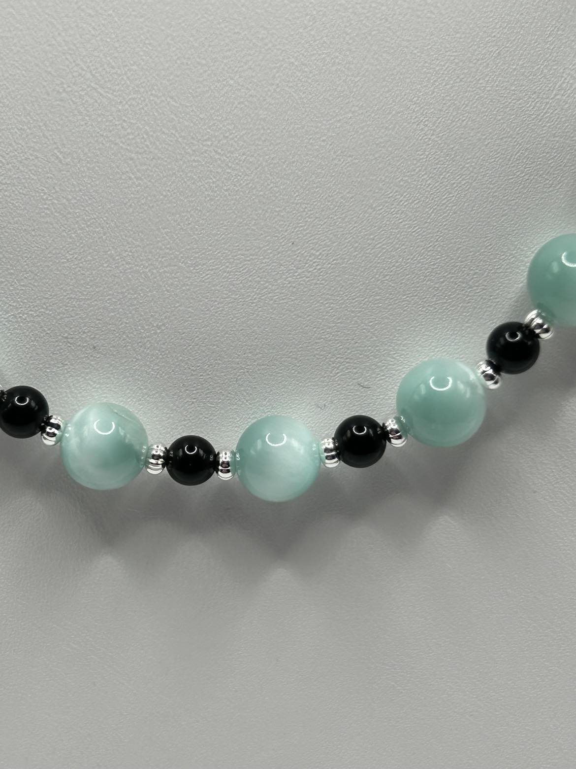 Jewelry :: Necklaces :: Pectolite and Obsidian Necklace Set