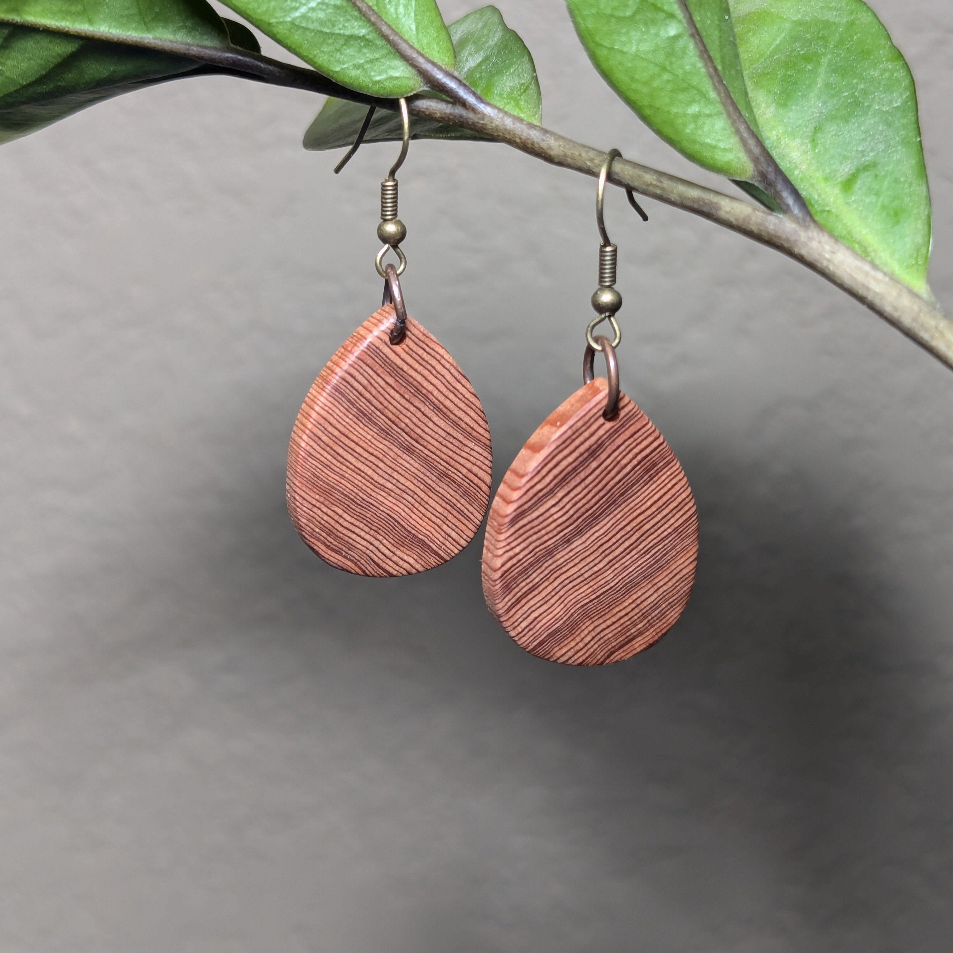Jewelry :: Wooden Teardrop Dangle Earrings - Redwood