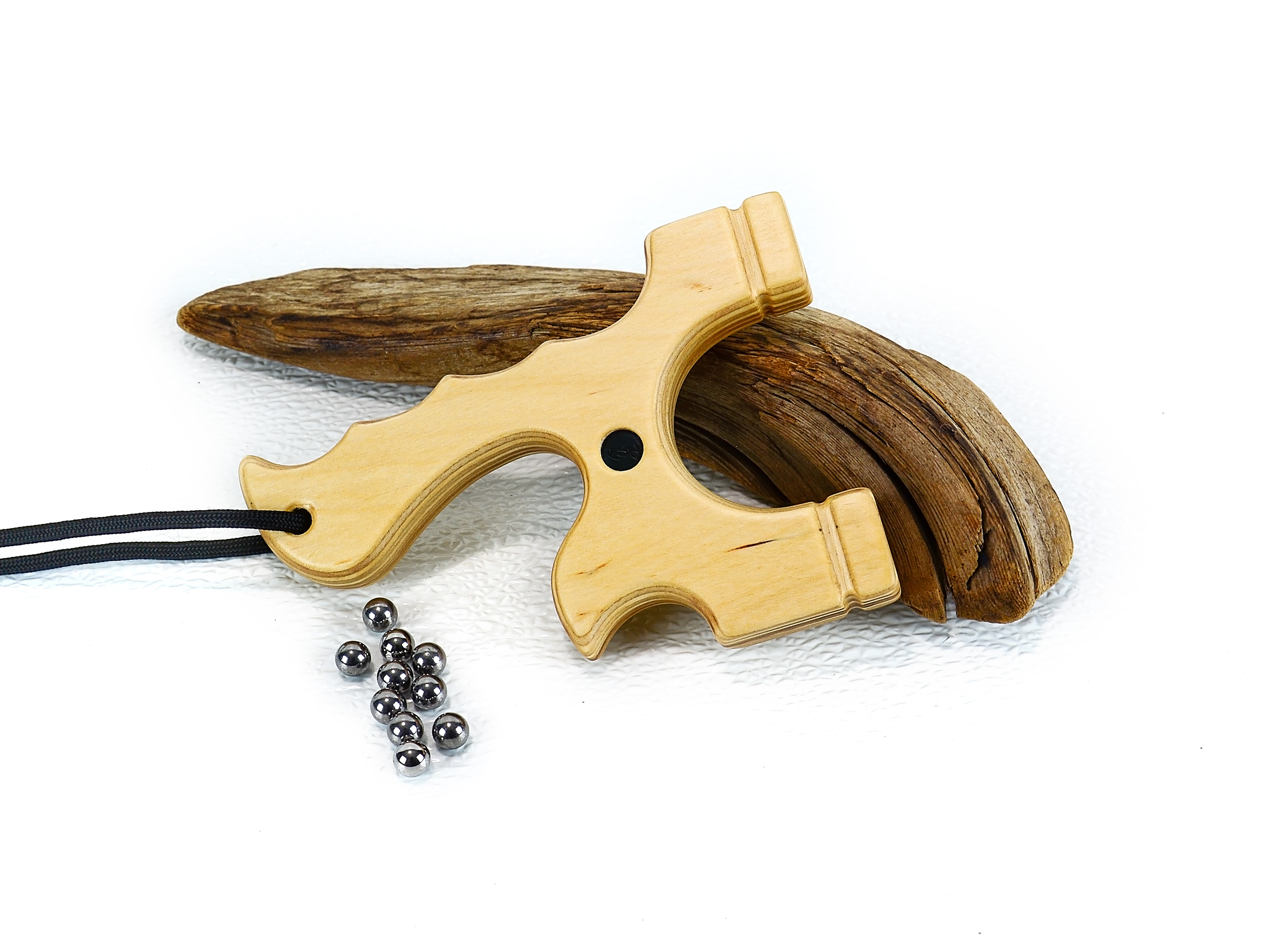 Fun & Games :: Sports & Outdoor :: Lawn Games :: Wood Slingshot, Menace ...