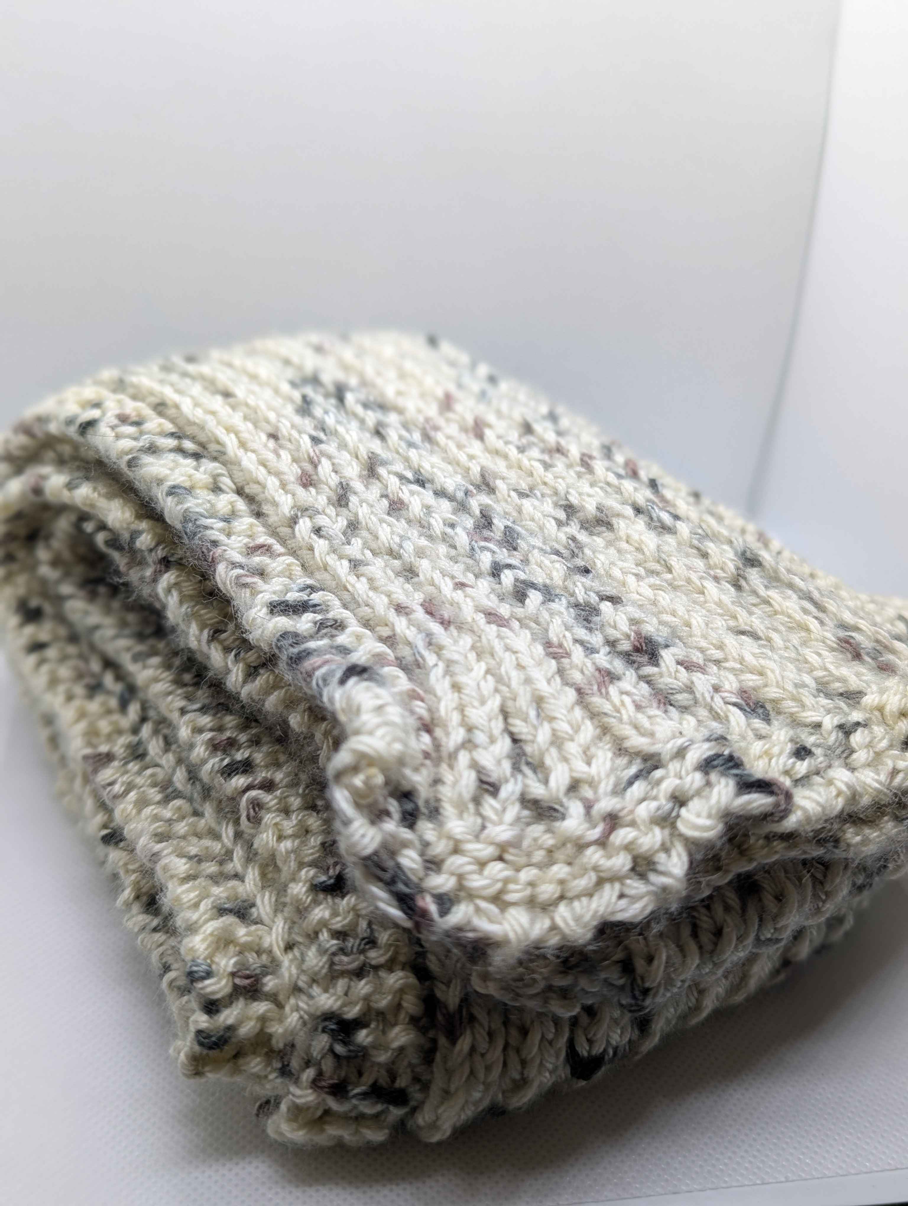 Clothing & Accessories :: Scarves & Wraps :: Scarves :: Knitted Scarf ...