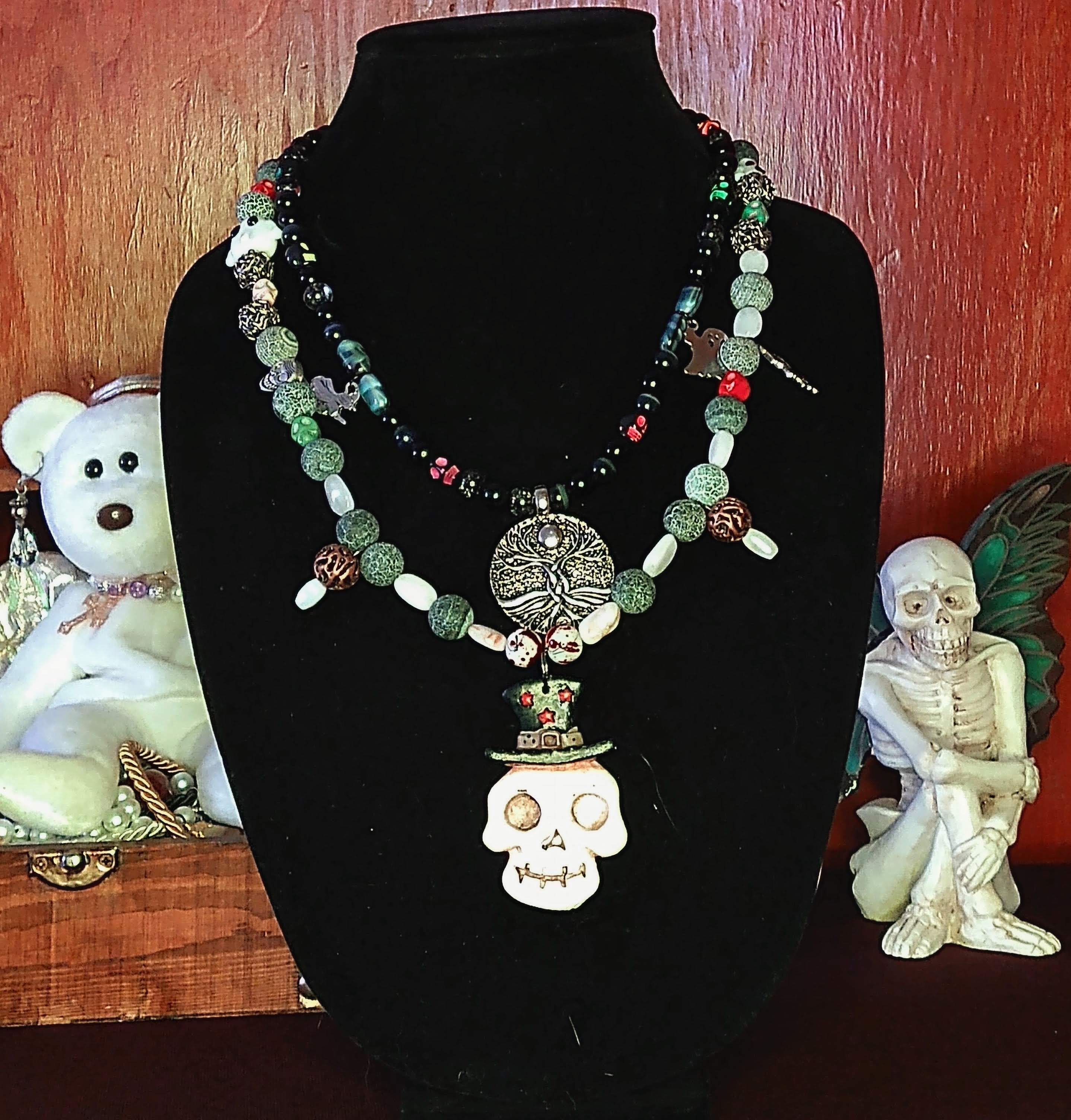 Jewelry :: Haunted Forest Necklace