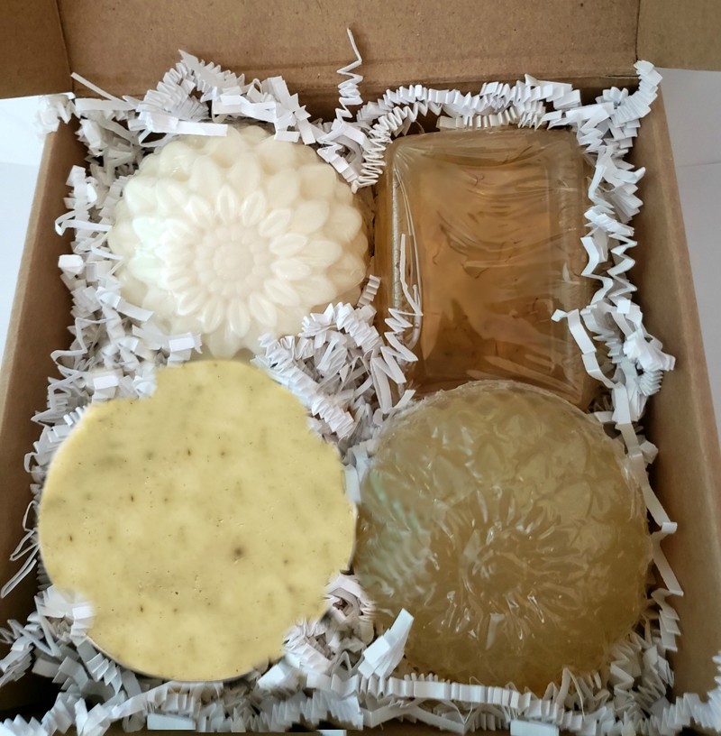 Bath & Beauty :: Soaps & Washes :: Soap Sampler Box With 4 Bars Premium ...