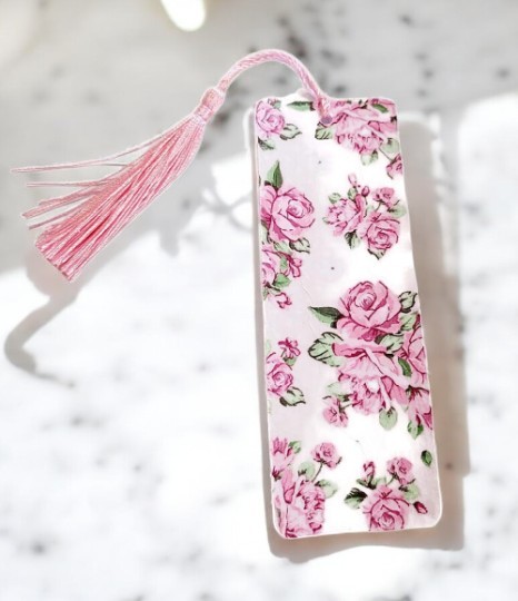 Fun & Games :: Books :: Book Accessories :: Bookmarks :: Pink Floral ...